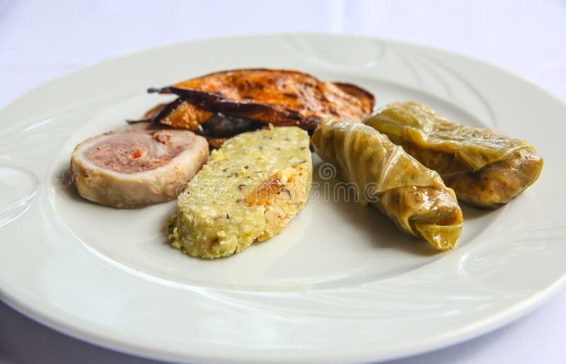 Turkse snacks stock foto. Image of rijst, gevuld, restaurant - 53942086