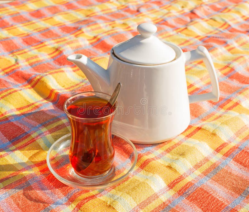 Turkse thee 1 stock foto. Image of ketel, voedsel, producten - 38277122