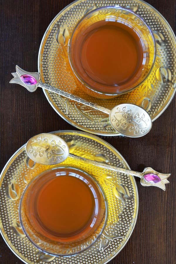 Turkse Thee In Traditionele Theekopjes Stock Foto - Afbeelding ...
