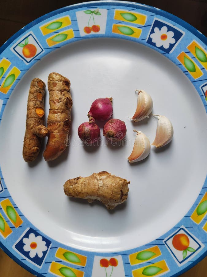 Turmeric, Ginger, Garlic, Shallots. Flavored Cooking Spices Stock Image ...