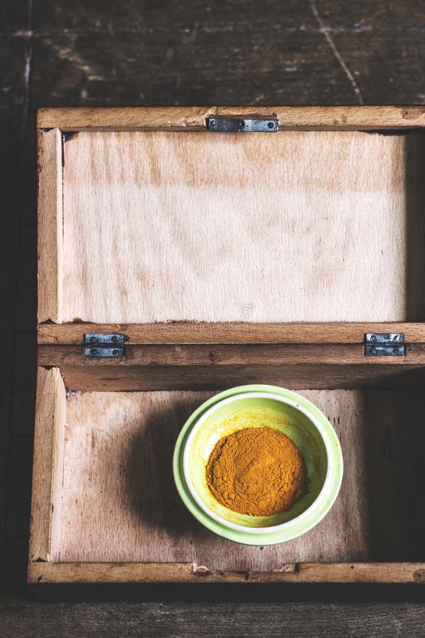Turmeric Powder on Plate in a Wooden Box Stock Image - Image of ...