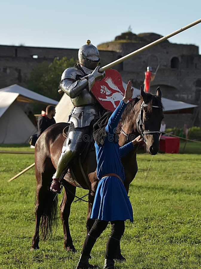 Turnierender Ritter on Horseback Redaktionelles Stockfotografie - Bild ...