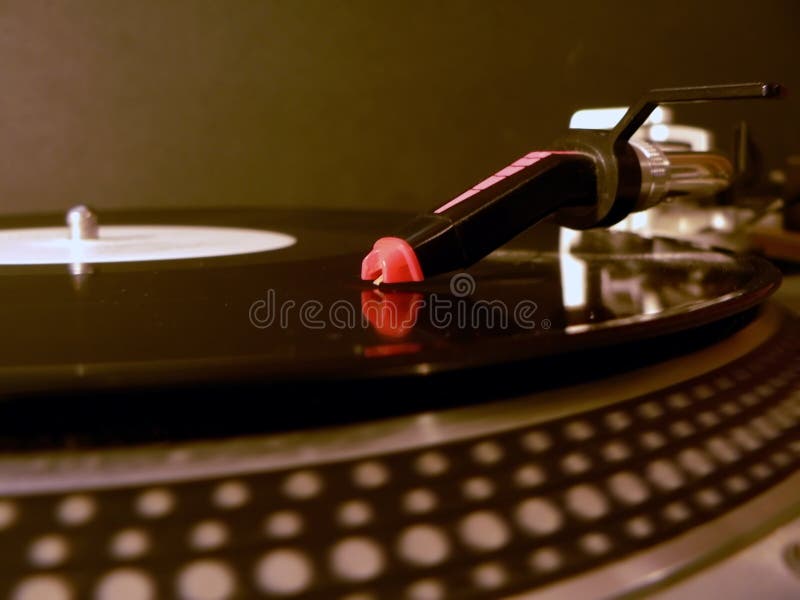 Turntable Needle on Record 2 Stock Image - Image of vinyl, performance ...