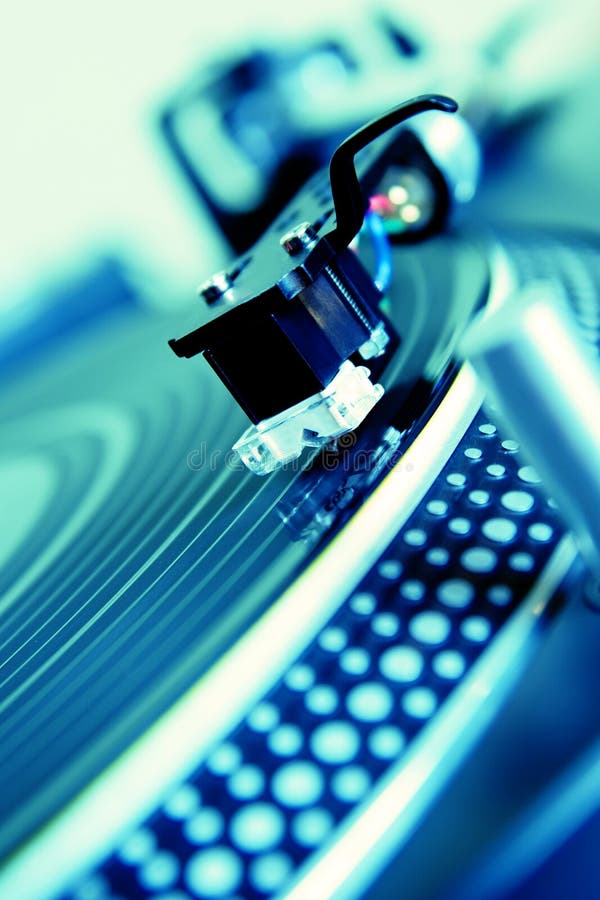 Turntable Playing Vinyl Record Stock Image - Image of audio, gramophone ...