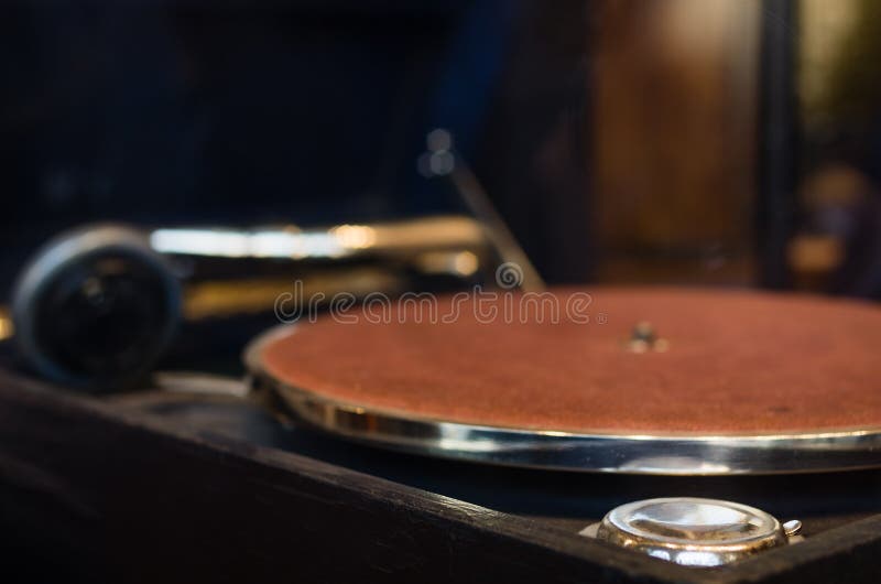 Turntable for Playing Vinyl Records Stock Photo - Image of empty, play ...