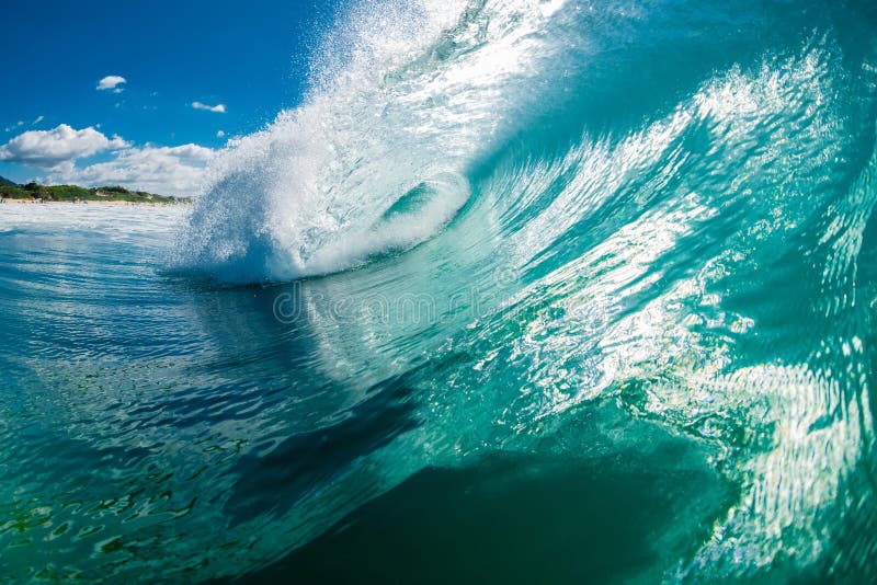 Turquoise Beach Break Wave in Ocean. Breaking Wave with Sunshine Stock ...
