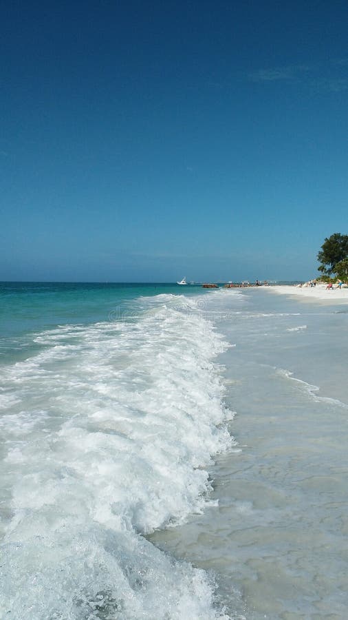 Turquoise Water, White Surf Stock Image - Image of water, siesta: 85629701