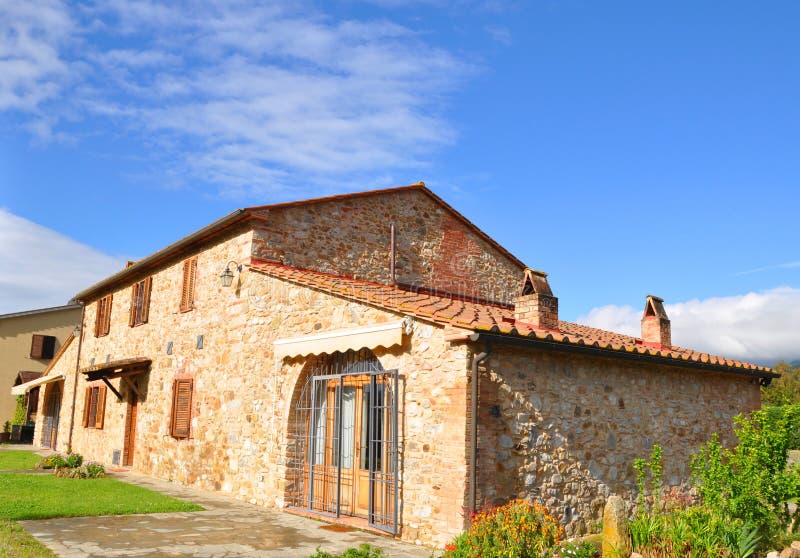 Tuscan house Tuscany italy stock photo. Image of agritourismo - 29586398