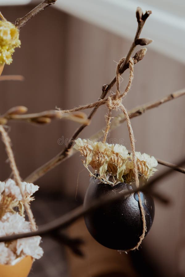 Tutorial How To Make Easter Table Decoration with Egg Shells Step by ...