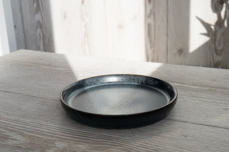 Tutorial How To Make Easter Table Decoration with Egg Shells Step by Step Instruction. Easter ...