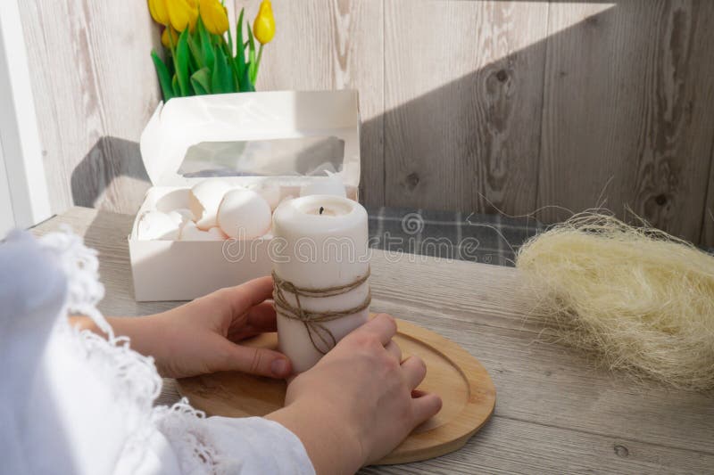 Tutorial How To Make Easter Table Decoration with Egg Shells Step by ...