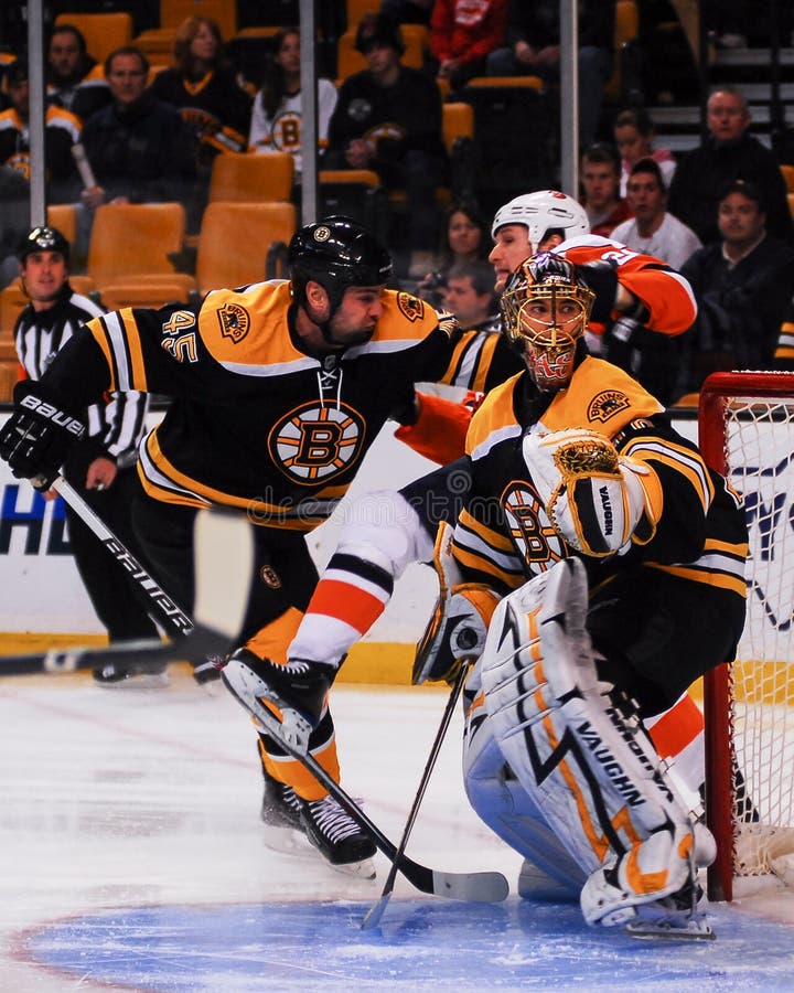 Tuukka Rask makes a save editorial stock image. Image of puck - 22373639