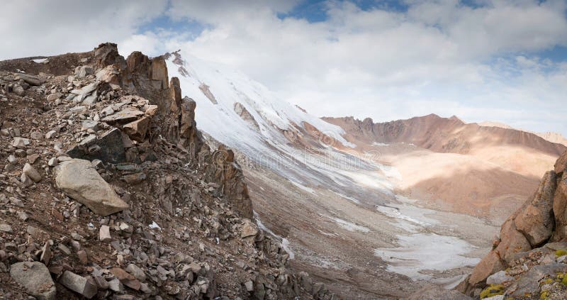 Tuyuk Su stock image. Image of travel, mountain, beauty - 96006419