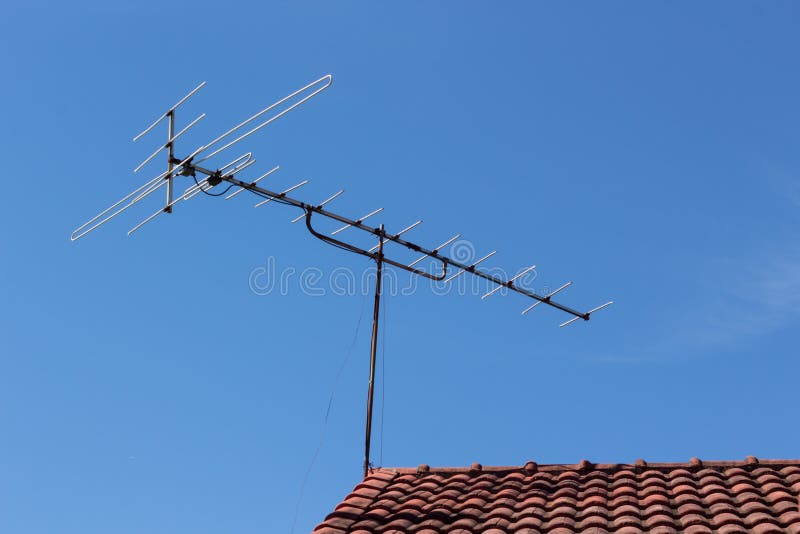 TV-antenne stock foto. Image of telecommunicaties, televisie - 58727696
