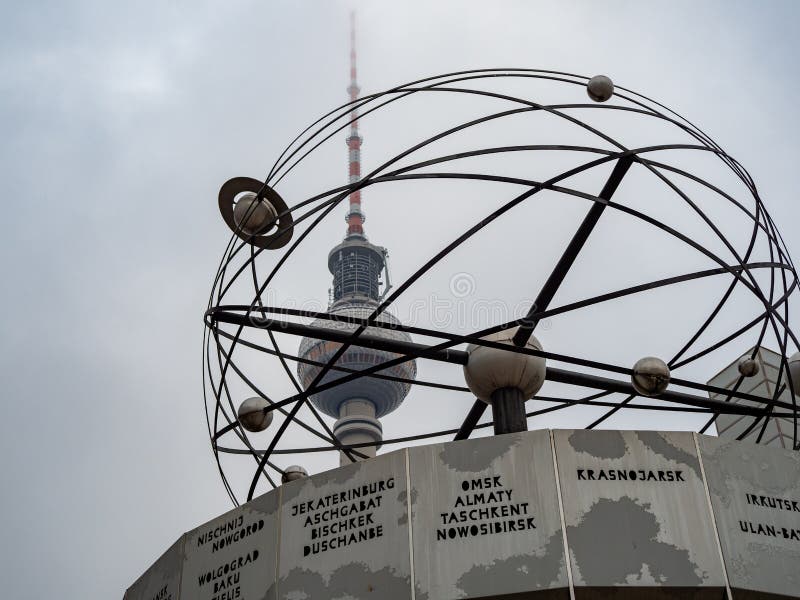TV Tower and World Clock at Alexanderplatz Train Station, Berlin ...