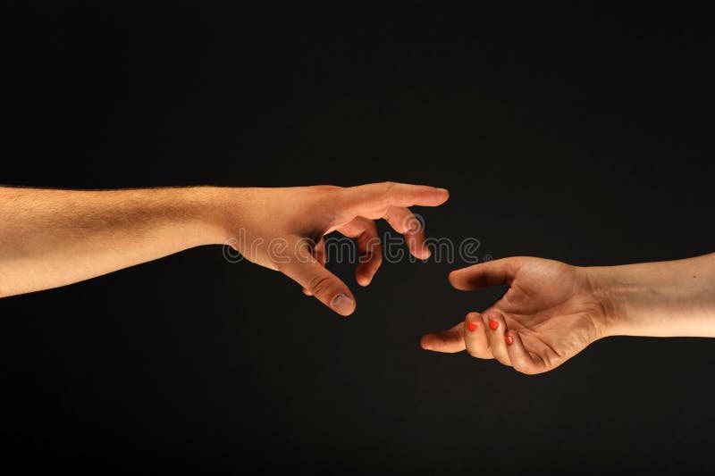 Twee Handen Die Aan Elkaar Bereiken Stock Afbeelding - Image of ...