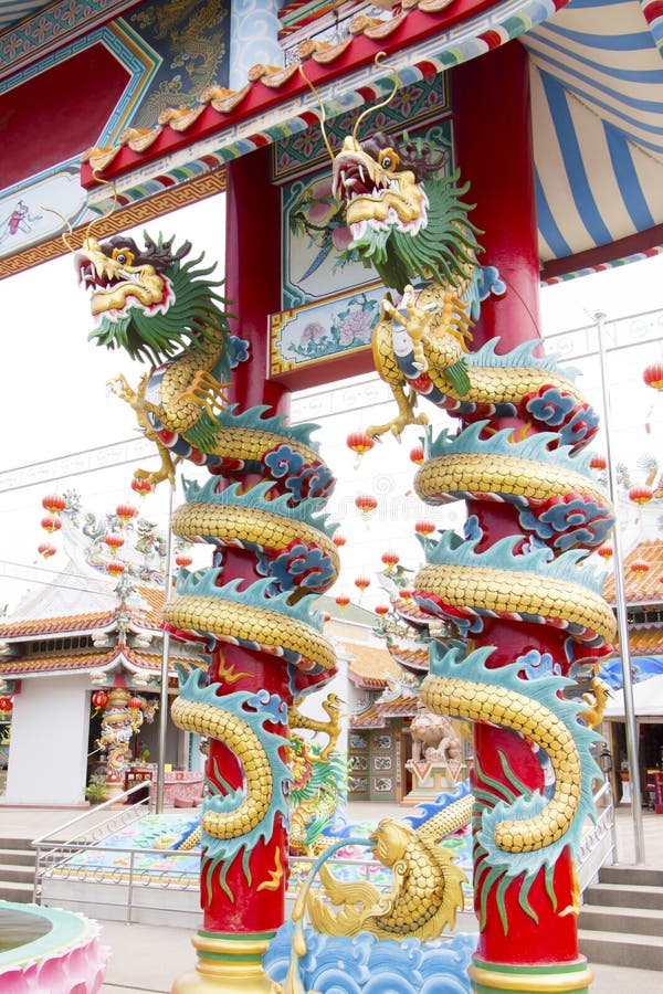 Tweeling Chinese draak stock afbeelding. Image of fantasie - 65218847