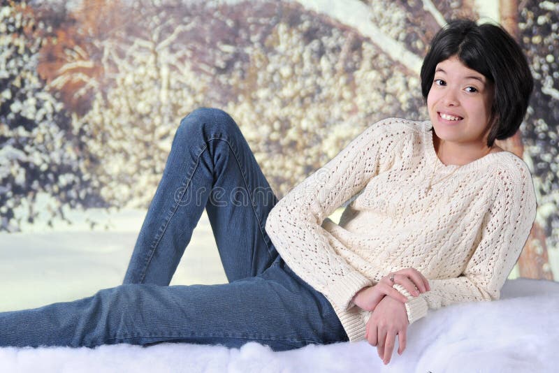 Tween Relaxed foto de stock. Imagem de feliz, chapéu - 27450236