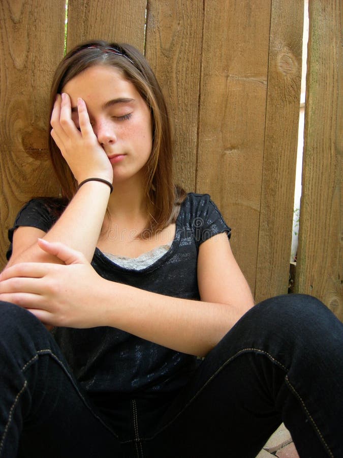 Tween Joven Triste Con Problemas Imagen de archivo - Imagen de ayuda ...