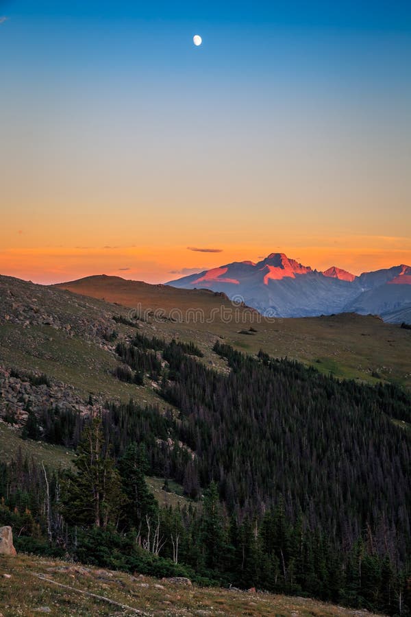 Twilight on Longs Peak and Rocky Mountain Range, Rocky Mountain ...