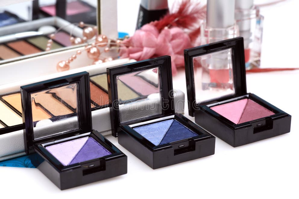 Twin Colored Eye Shadow Kits Stock Photo - Image of kits, concept: 17190898