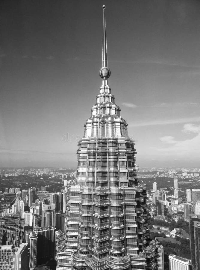 Twin Tower Top in Kuala Lumpur Editorial Photography - Image of ...