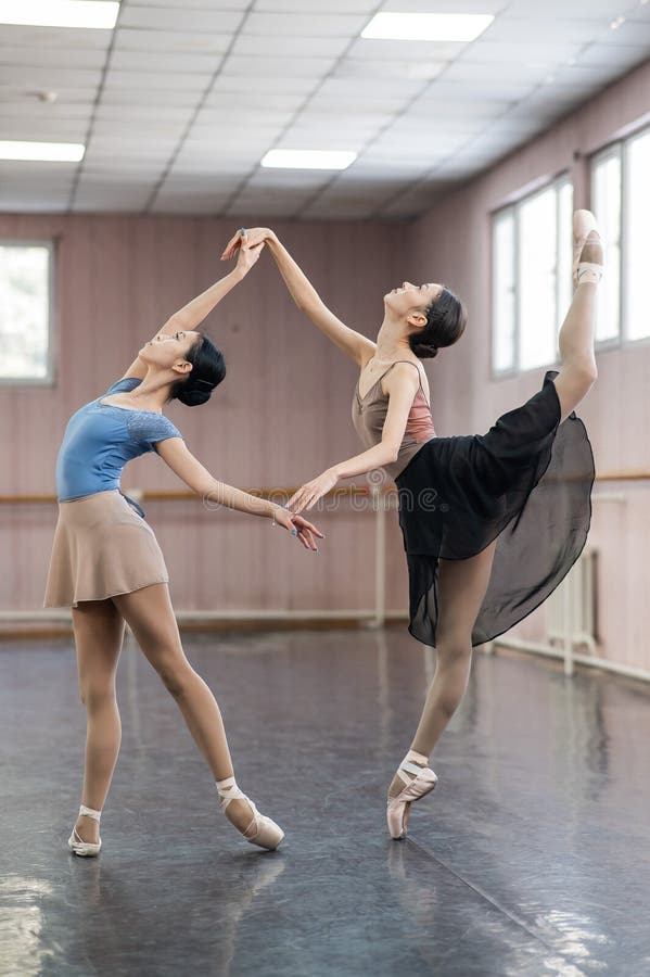 Two Asian Ballerinas are Dancing in the Class. Stock Photo - Image of ...