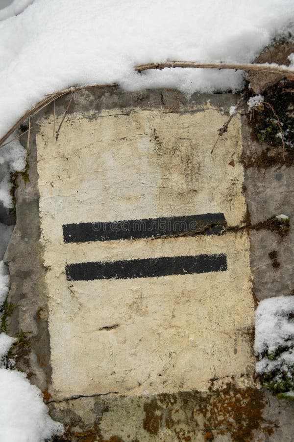 506 Two Parallel Lines Stock Photos - Free & Royalty-Free Stock Photos ...