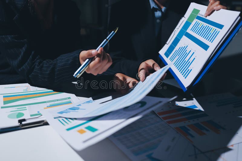 Business People are Analyzing and Planning Business Strategies Stock ...