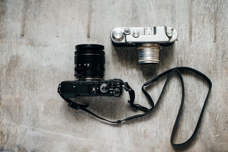 Cameras retro stock image. Image of aperture, white, hobby - 15052203