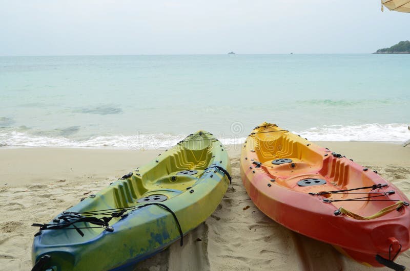 Two canoes on the beach stock image. Image of ocean, diving - 29477911