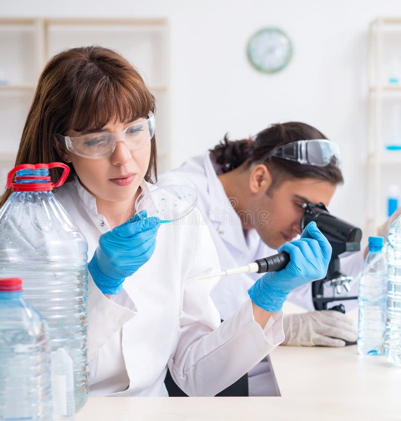 Two Chemists Working in the Lab Stock Image - Image of fresh ...