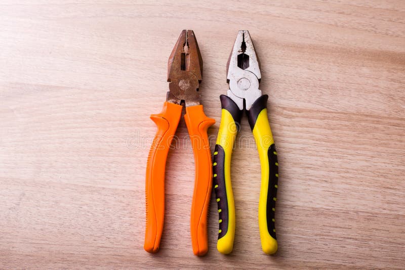 The two claws wires stock image. Image of forceps, tools - 106802175