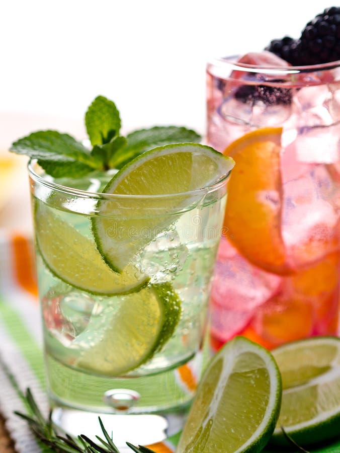 Two cocktails stock image. Image of lemon, glass, sweet - 37998459