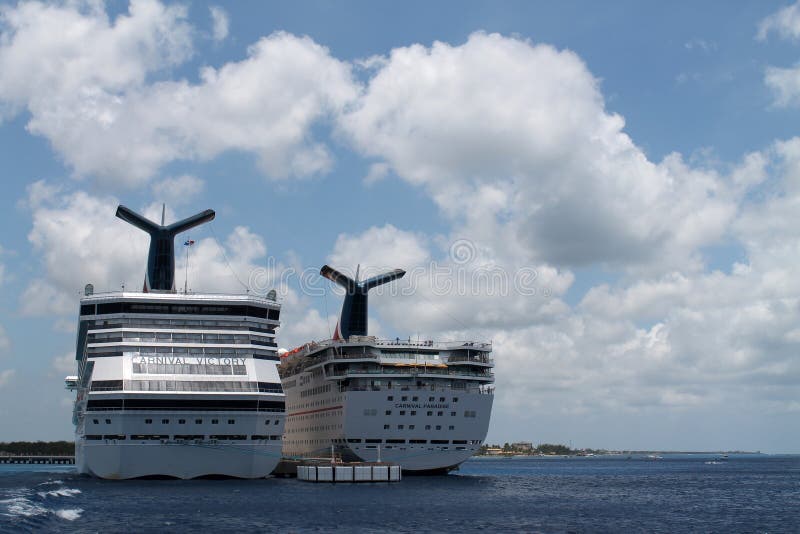 Carnival smoke stack editorial image. Image of exhaust - 45627445