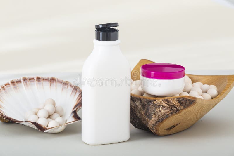 Two Different Color Multipurpose Plastic Container for Cosmetic ...