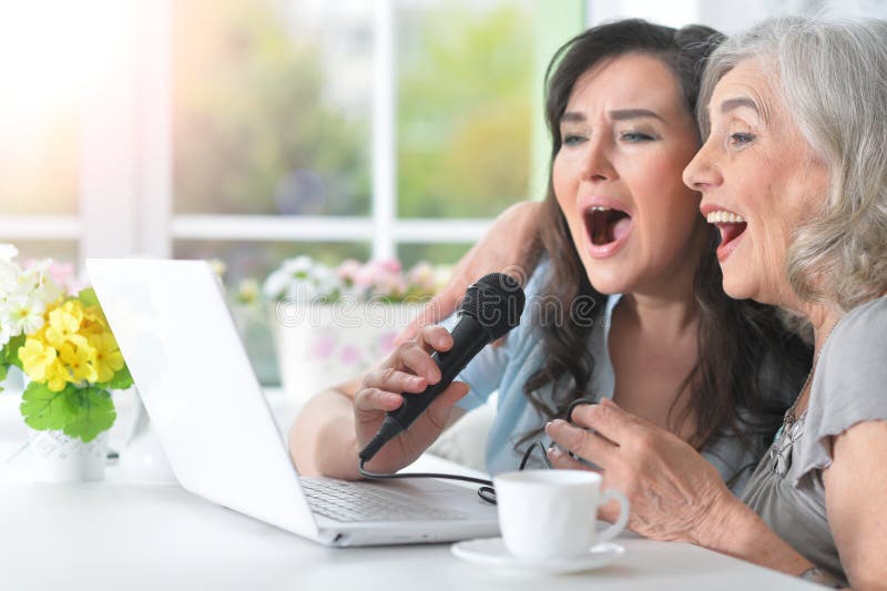 Old People Sing at the Table Stock Image - Image of happy, white: 93679545