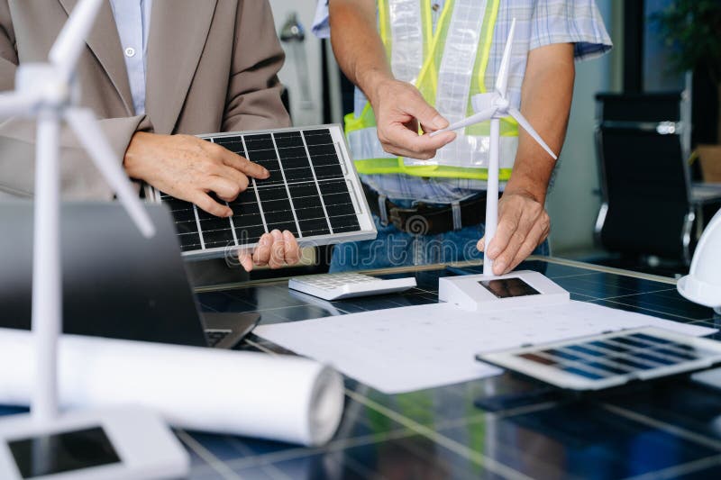 Two Engineers Collaborate on Solar and Wind Energy, Driving Clean ...