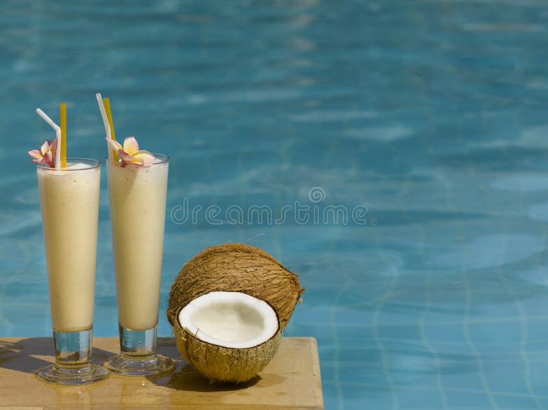 Two Fresh Juice in the Pool Stock Image - Image of honeymoon, coconut ...
