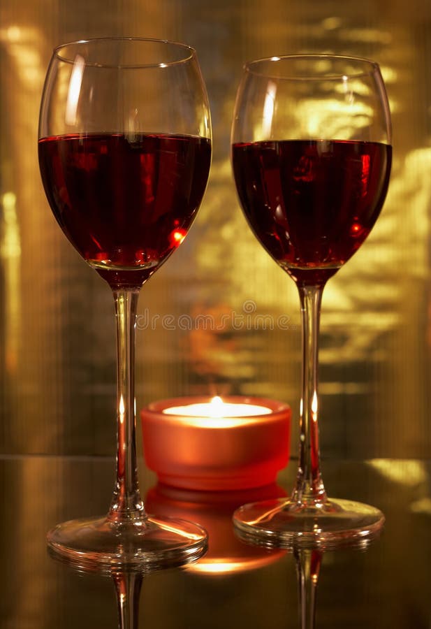 Two Glasses Of Wine Stock Image Image Of Kitchen Fresh 8228305
