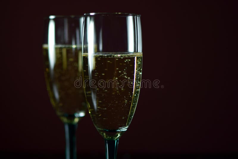 Two Glasses of Sparkling Wine Stock Image - Image of gold, light: 87107745