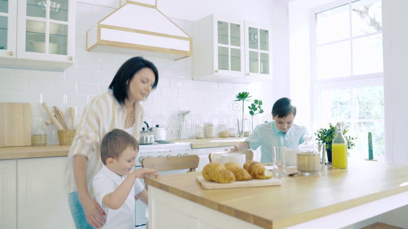 4k Mom Stock Footage & Videos - 60,860 Stock Videos