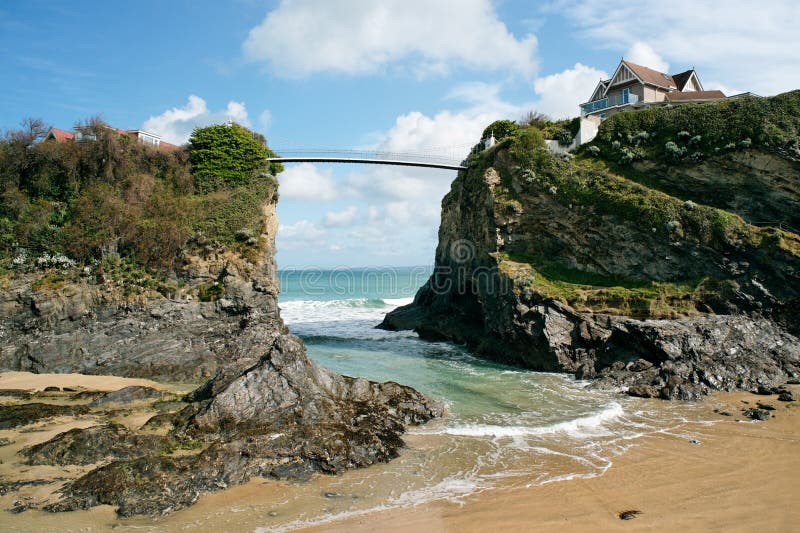 House on the Cliff, Cornwall Stock Photo - Image of bridge, rural: 9218310