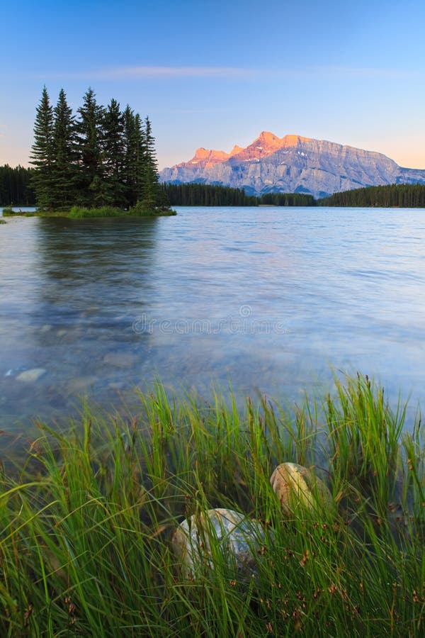 Two Jack Lake in Banff National Park at Sunrise Stock Photo - Image of ...