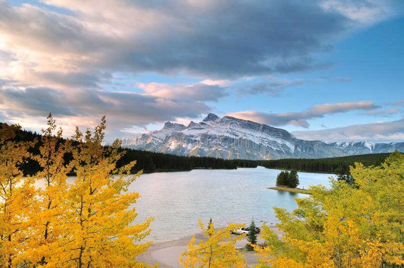 Two Jack Lake sunrise stock image. Image of nature, pond - 16390867