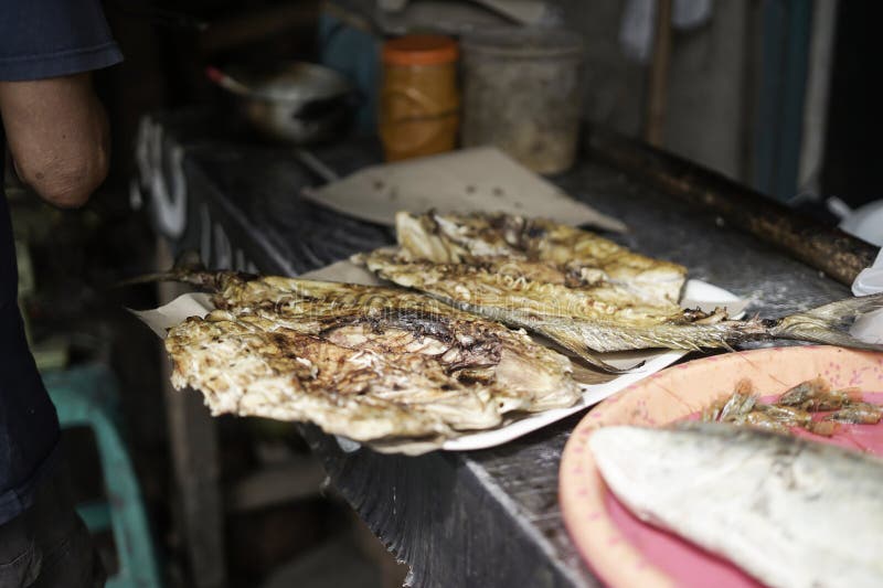 Two Large Cooked Sea Fish Ready To Eat Stock Image - Image of ikan ...