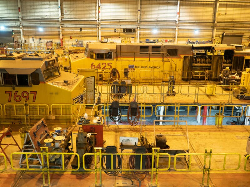 Engines factory editorial photography. Image of price - 38931897