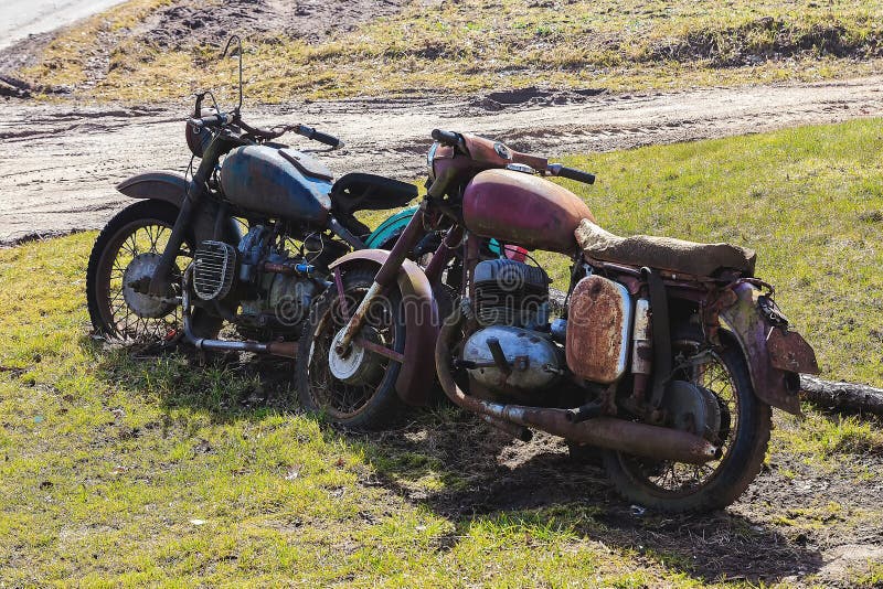 Scrap Motorcycles stock image. Image of wrecked, scrapped - 32964203