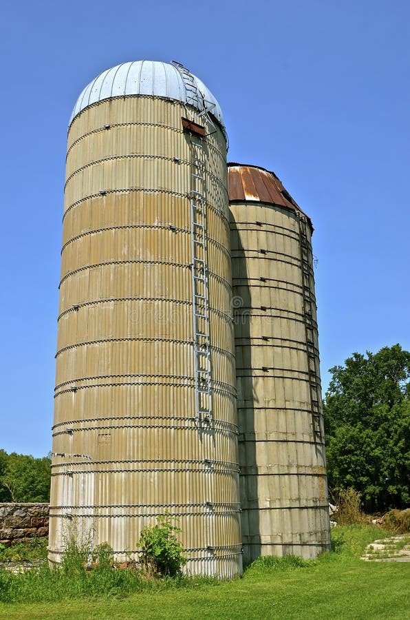Two old silos on a farm stock image. Image of roof, silo - 62889271