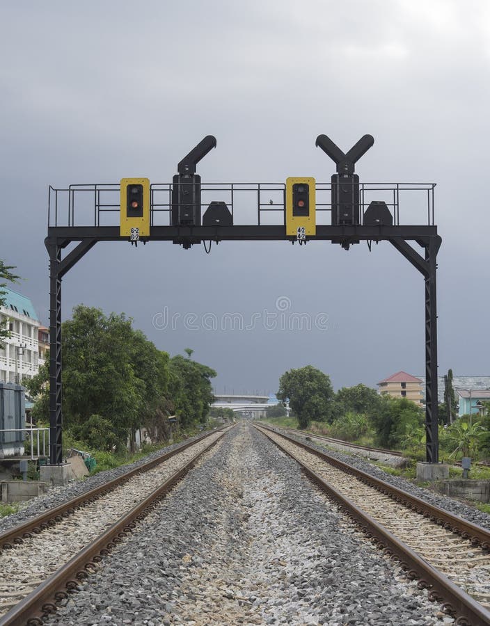 Two Parallel Railway Bridges Across the Godavari River, Rajahmundry ...